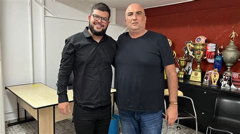 Lucas Bricker Está De Volta Ao Marketing Do Flamengo