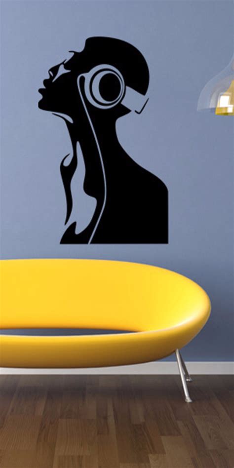 Өдрийг эрч хүчтэй өнгөрүүлэхэд тань туслах 10 дуу