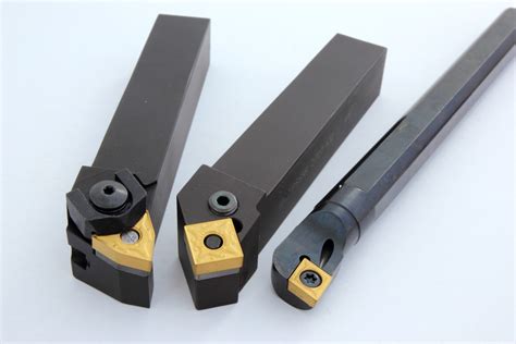 How To Choose The Right Lathe Cutting Tools