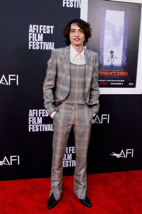 [100 ] Finn Wolfhard Wallpapers