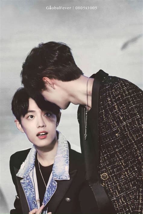 Wang Yibo Xiao Zhan Cr Weibo Back To Its Owner Gambar Wajah Selebriti Aktor