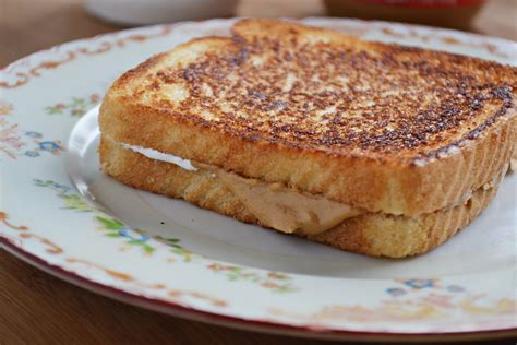 The Grilled Fluffernutter Sandwich Fun With Fluffernutters New England