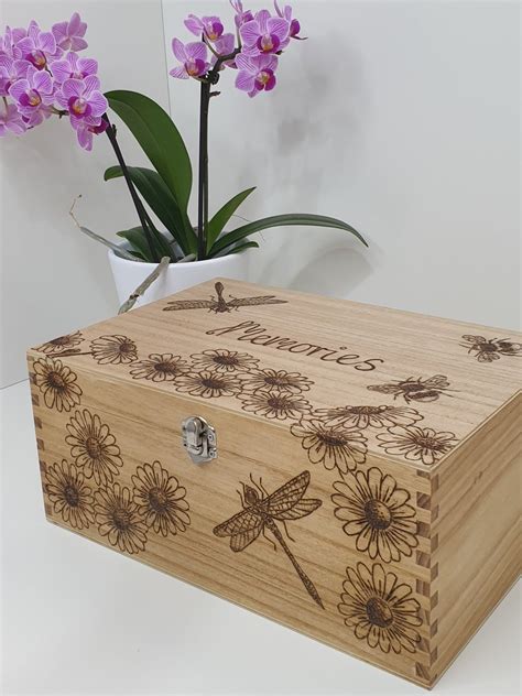 Wooden Memory Box Pyrography Bees Daisies And Folksy