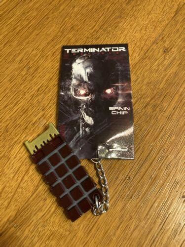 Terminator Genisys Endoskeleton T 800 Brain Chip Cpu Prop Replica Key Chain New 4551016279