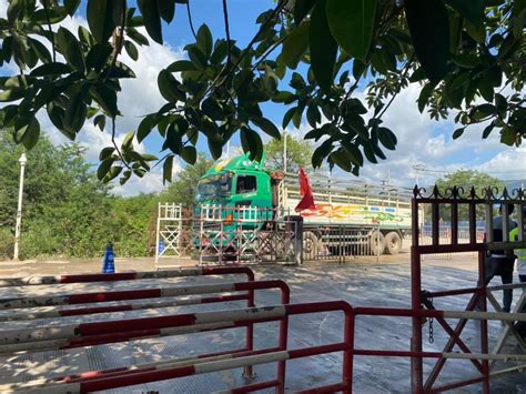 ကုန်စည်ပြတ်တောက်၍ ရှမ်းမြောက်တွင် စီးပွားရေးလုပ်ငန်းများ ထိခိုက်လာ