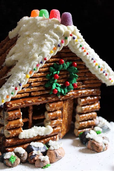 Simple Gingerbread House Designs Ideas