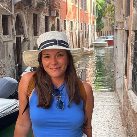 Emmanuelle Boudreau Charbonneau Québec Quebec Canada Professional