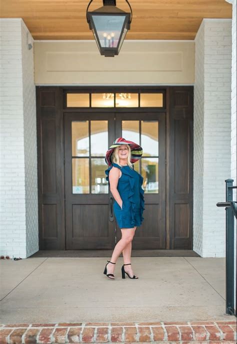 Pin On Southern Girl Chic Fashion Southern Girl Academic Dress