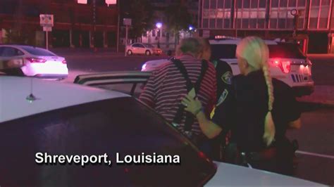 La Police Step Up To Help Stranded Hitchhiker