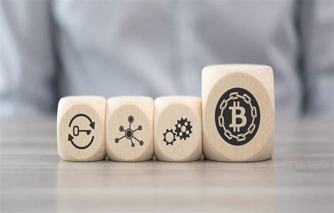 Centralized Vs Decentralized Blockchains