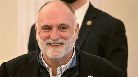 ¿quién es josé andrés el chef y filántropo español que ayuda a la