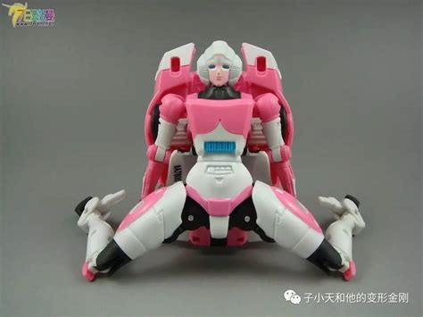 精品转载IDW 美版 阿尔茜话说这版RC越看越像源静香啊