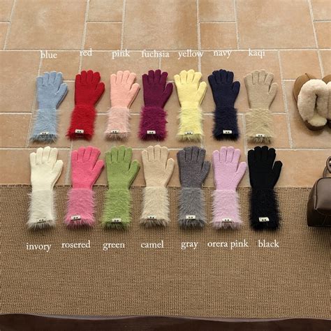 다즈댄스 털장갑 앙고라장갑 핑거홀장갑 크리스마스선물 위시버킷