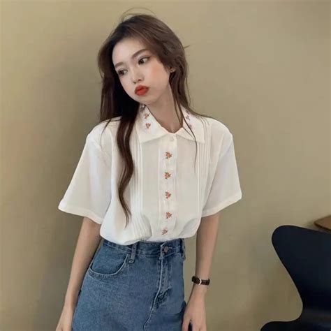 화이트 쉬폰 셔츠 여성 여름 얇은 반팔 셔츠 레트로 홍콩 스타일 디자인 센스 틈새 프랑스 스타일 탑 2021