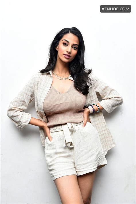 Meenakshi Chaudhary Khiladi Trailer Launch Aznude