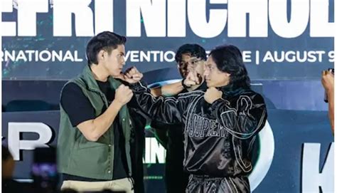 6 Artis Ini Memiliki Dada Berukuran Jumbo Showbiz