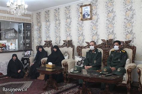 دیدار جمعی از کارکنان سپاه ناحیه همدان با خانواده جانباز شهید ربانی