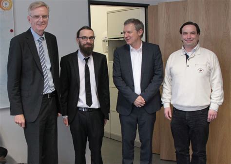 24 01 2017 defense andreas weichslgartner “application mapping methodologies for invasive noc