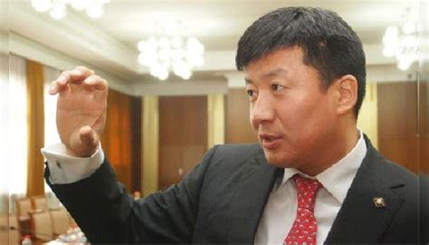 С Баярцогт өөрийг нь цагаатгасан Швейцарын прокурорын тогтоолыг НПГ т өглөө