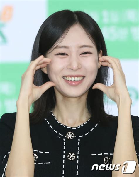 박소현 아나 귀요미 볼 하트 뉴스1