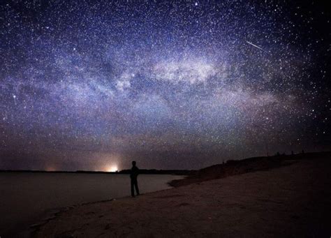 阳光海滩星星星星大山谷图库