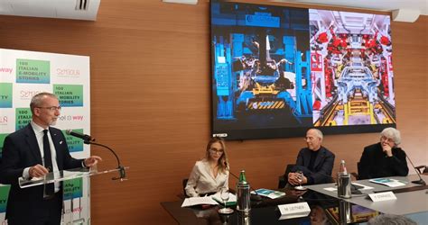 Comau Ceo Pietro Gorlier Shares Best In Class E Mobility And Automation Technology Solutions Comau