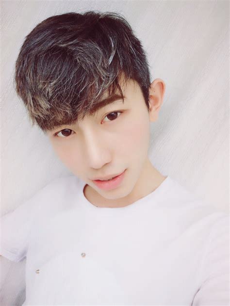 Amazing Sg Twink The Daily Gaysian