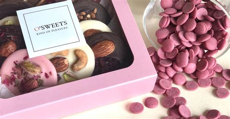 고급 과자 고급 선물 상자 고급 제과류 고급 초콜릿 고급 포장 과자 상자 과자 선물 너트 초콜릿 너트 토핑 너티 초콜릿 달콤한 방종 달콤한 취급 독점