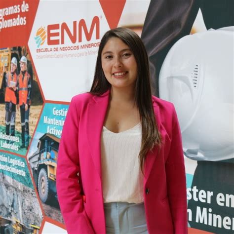Constanza Silva Bastías Ejecutiva Comercial Conosur Corredores De