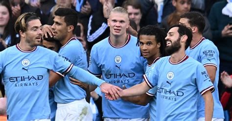 홀란드 15호골 맨시티 사우샘프턴 4 0 꺾고 1위 등극