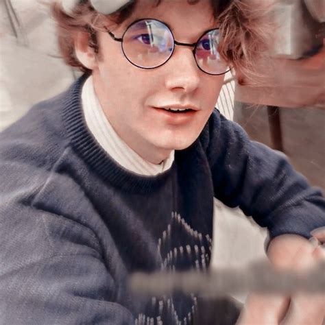 Pin On ♡wilbur Soot♡ Wilbur Soot Glasses