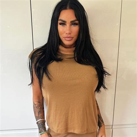 Katie Price Self Professed Surgery Addict Describes Herself As