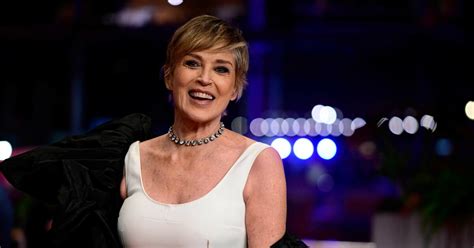 Sharon Stone Trues Av Kollega Etter Sex Avsløring