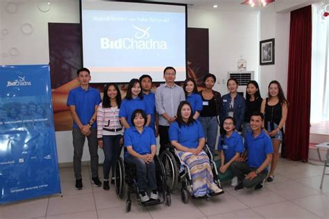 Оюутнууд хөгжлийн бэрхшээлтэй иргэдэд зориулсан хөтөлбөр хэрэгжүүлж байна