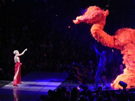 Miley Cyrus Assaults Katy Perry 12thblog