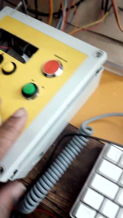 Rubiks Cube Robot Squeezing It In Esp32 Rubikscube Youtube