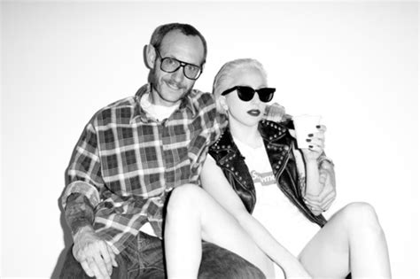 Sex contra unui pictorial în Vogue oferta unui fotograf celebru adevarul ro