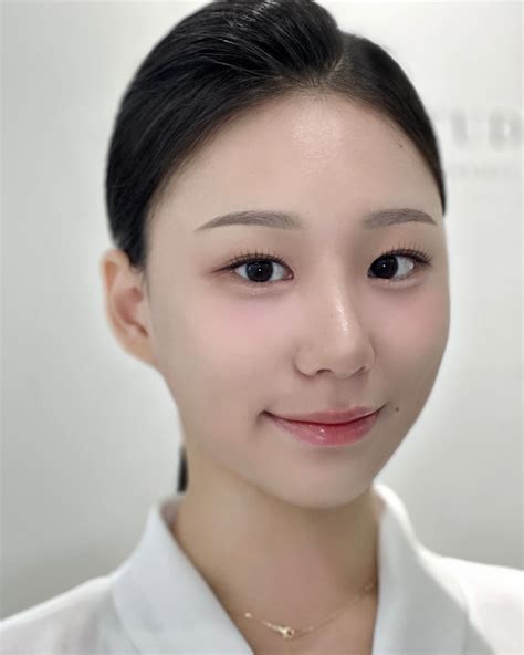 잠실메이크업 송파메이크업 스튜디오플로드 대표원장 유현지 승무원헤메 수수한 핑크베이지 메이크업으로 맑고 또렷하게 🫧 항공사 공채 및 입시 등 면접헤메로 바빴던 10월