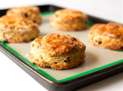 Light And Fluffy Buttermilk Scones