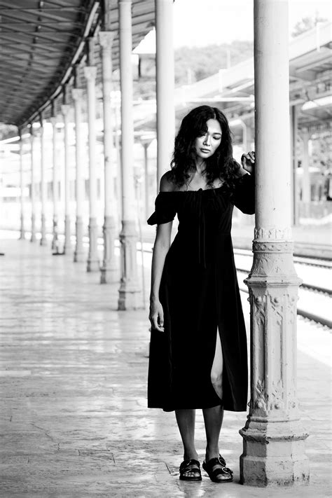 Bnw İstanbul 연인 거리 거리 사진 거리 스타일 건축 관광 다이나믹한 도시 도시 경관 도시 풍경 도시의 모델 목적지 보행자 블랙 앤