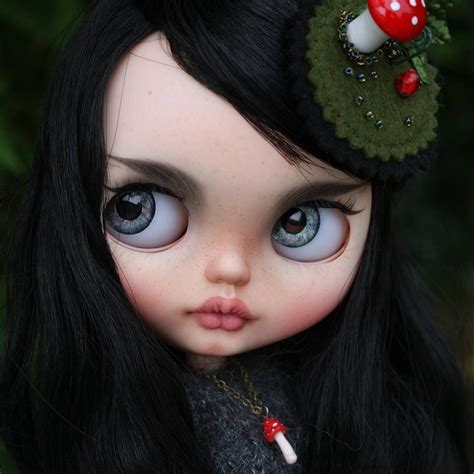 Raven je nyní uveden na mém etsy Dívka spolupráce s @karolinfelix A ...