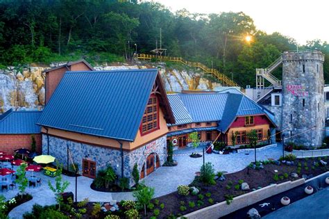 How To Visit Ruby Falls The Worlds Largest Underground Waterfall