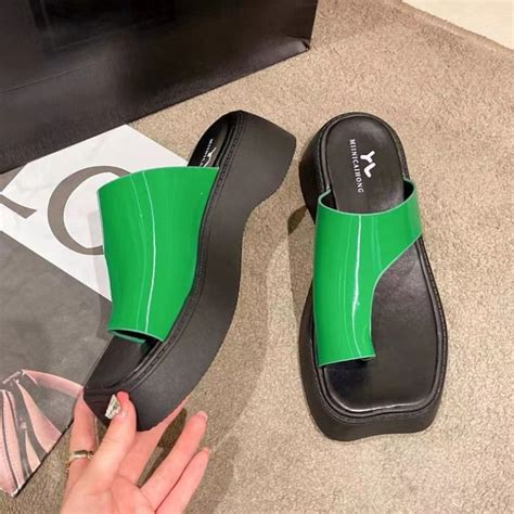 [ส่งเร็วพิเศษ ] รองเท้าเเตะเเบบสวมหูหนีบ ใส่ง่ายสบายเท้า รุ่นtp291🎉 Th