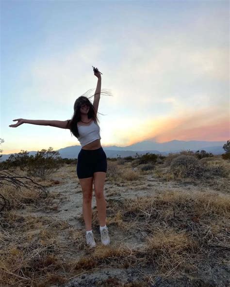 Alycia Debnam Carey Hot And Sexy Bikini Pictures Inbloon