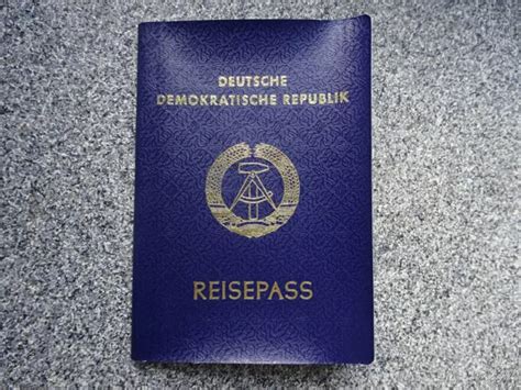 Ddr Reisepass Von 1986 Von Einer Frau Eur 1250 Picclick De Ddr Reisepass Von 1986 Von Einer Frau Eur 1250 Picclick De