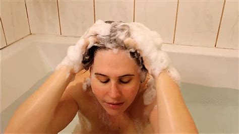 Sudsing Up Hair In Bath And Dunking To Rinse Request Mp4 Clara Crisp Clips