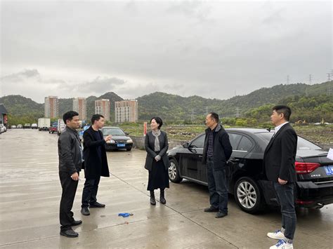 叶旭艳带领委派民主监督员小组赴温岭新城开发区开展工作对接