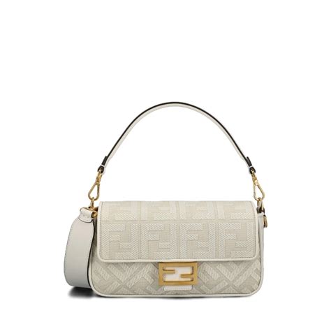 펜디 바게트 화이트 Ff 캔버스 백 가방 몽드명품샵