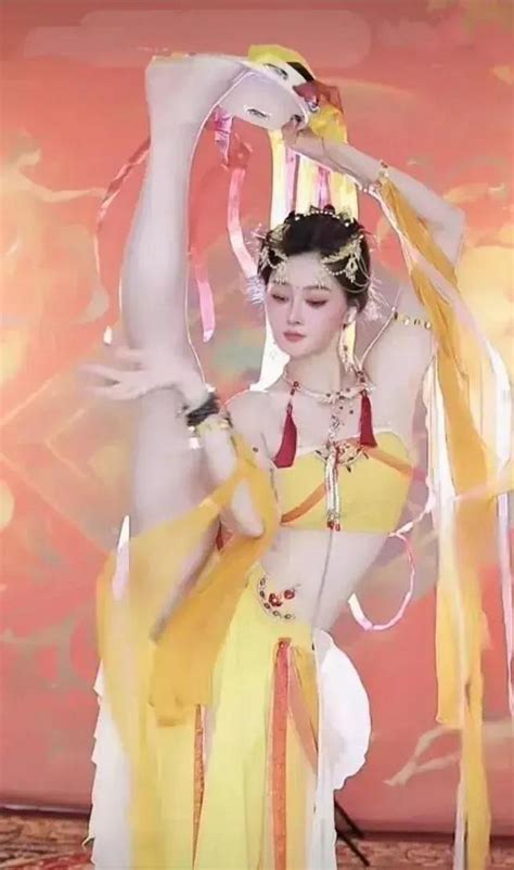當今再世的趙飛燕白珊珊的一字馬驚艷天下 每日頭條