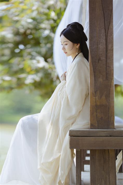 예술적 언어 20230529 파란 셔츠를 입은 안개비 손님이 당신을 위해 별을 골라줄 것입니다 V2ph